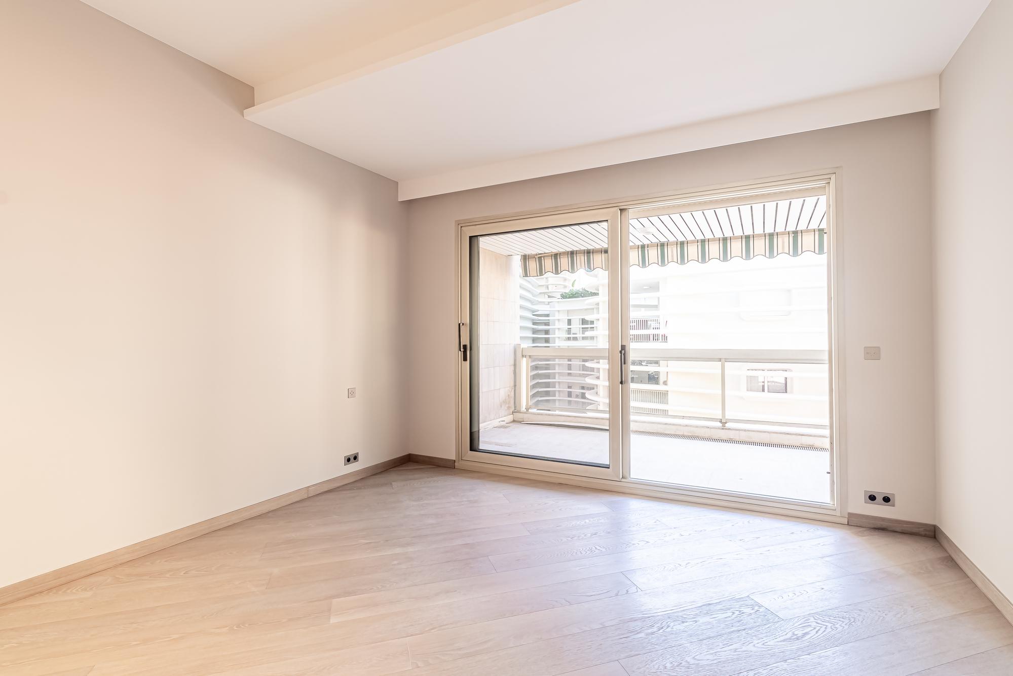 Rare | 3-bedroom Triplex Apartment | Villa-like Penthouse - Miells ...